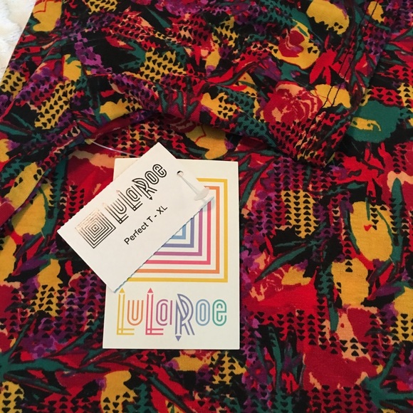LuLaRoe | Tops | New Lularoe Perfectt | Poshmark